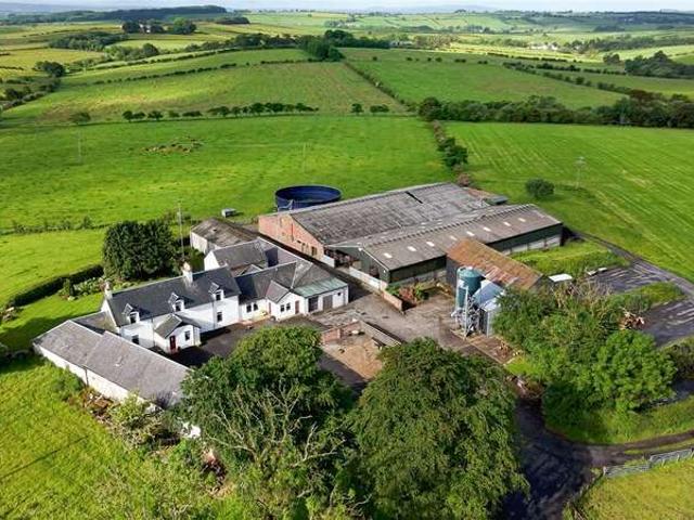 3 Bedroom Land Commercial