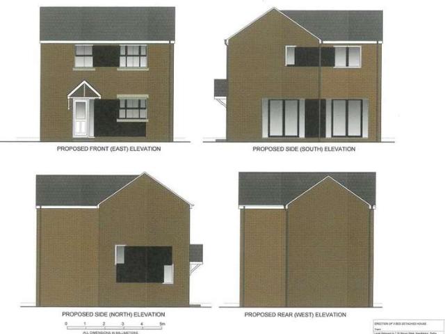3 Bedroom Land Commercial