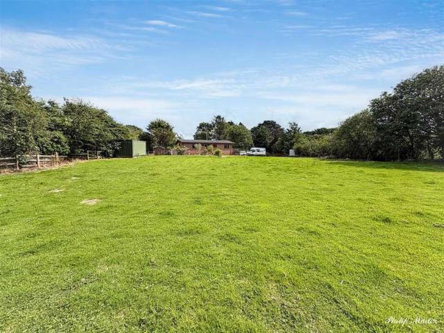 3 Bedroom Land Commercial