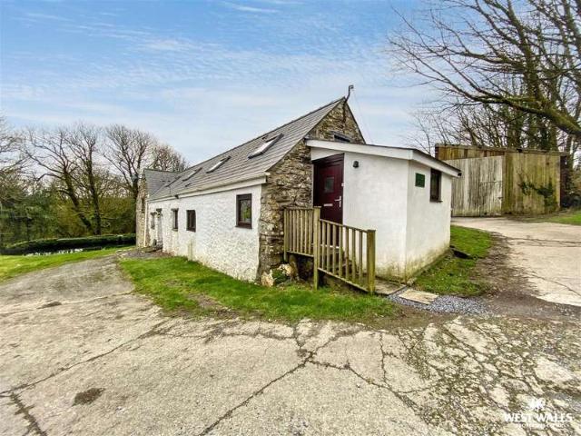 3 Bedroom Barn Conversion Character Property
