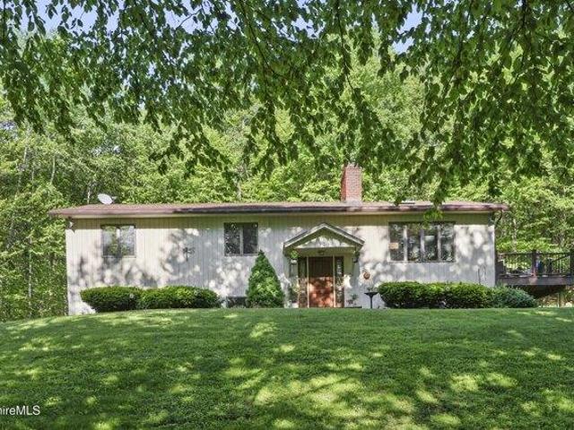 3 bedroom, Lanesborough MA 01237 104045317
