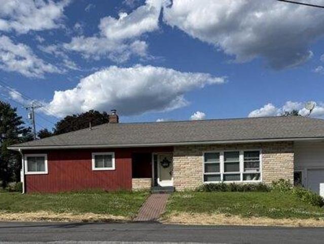 3 bedroom, Lewiston ME 04240 104539671