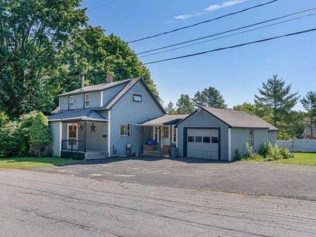 3 bedroom, Lewiston ME 04240 104543819