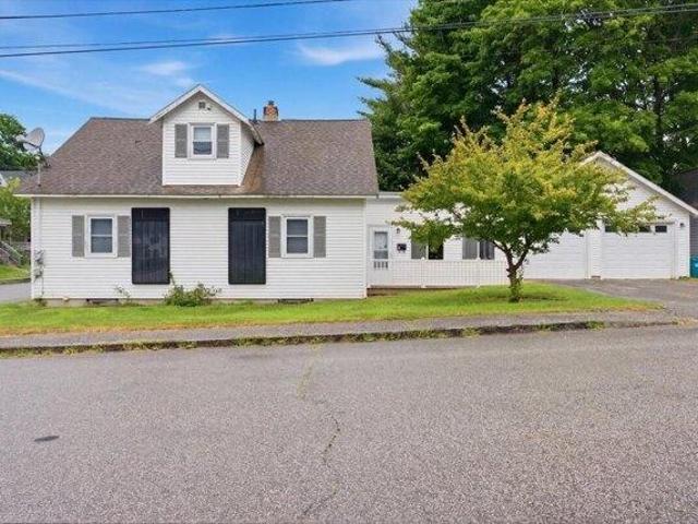 3 bedroom, Lewiston ME 04240 104832817