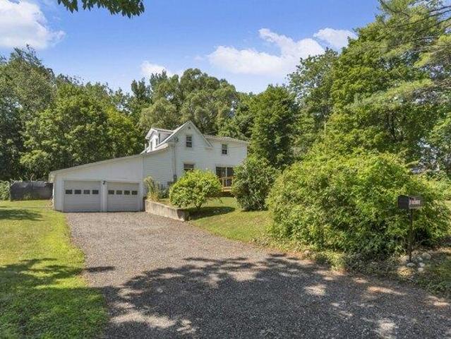 3 bedroom, Lewiston ME 04240 105126174