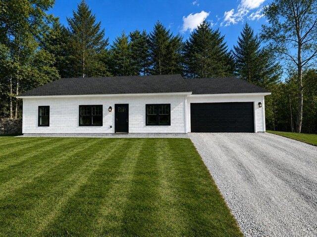 3 bedroom, Lewiston ME 04240 105193597