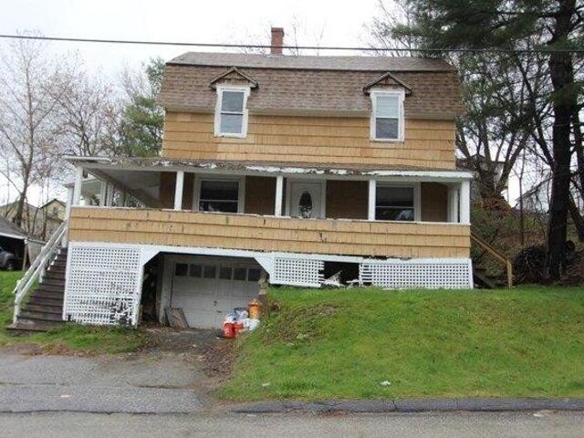 3 bedroom, Lewiston ME 04240 102479095