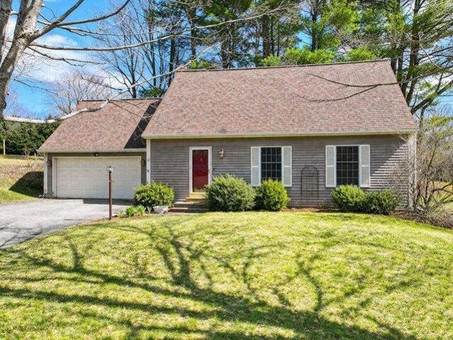 3 bedroom, Lewiston ME 04240 102670588