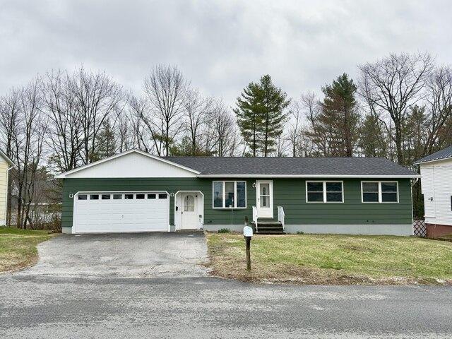 3 bedroom, Lewiston ME 04240 103124841
