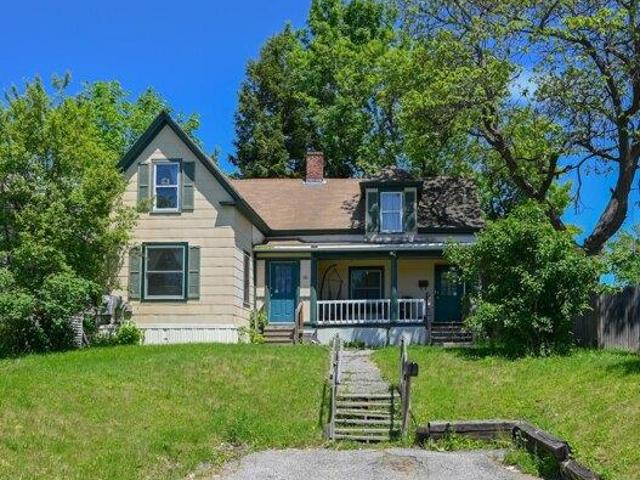 3 bedroom, Lewiston ME 04240 103126983