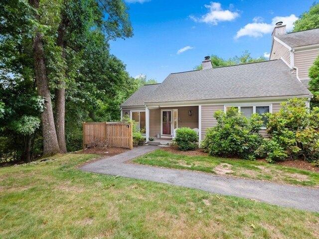 3 bedroom, Lexington MA 02420 104832939