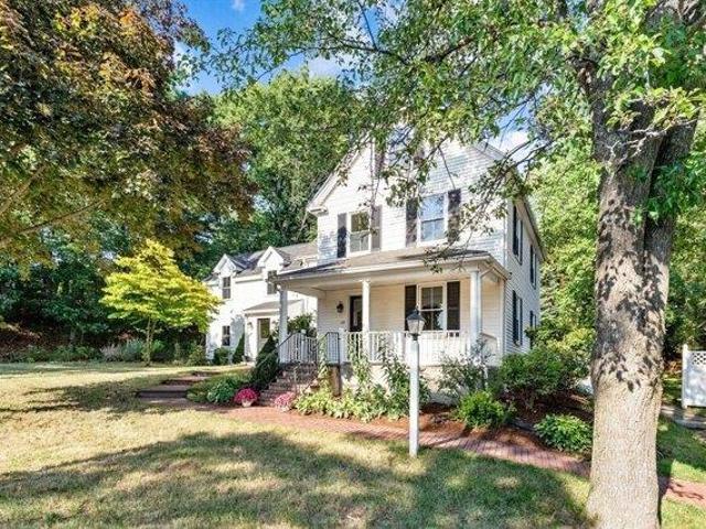 3 bedroom, Lexington MA 02420 105143068