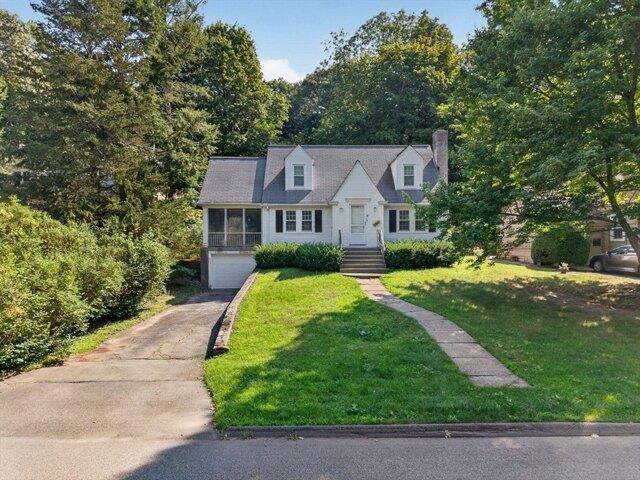 3 bedroom, Lexington MA 02421 105116974