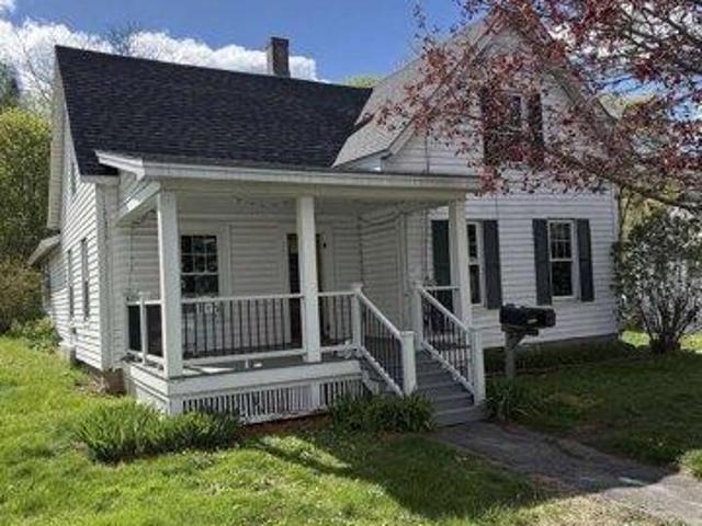 3 bedroom, Lebanon NH 03766 102447876