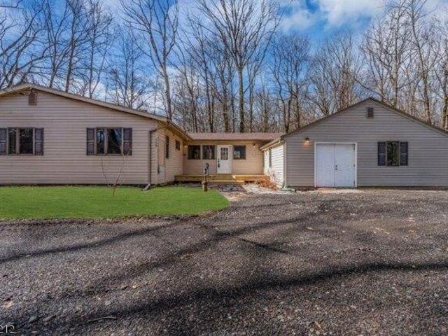 3 bedroom, Lebanon NJ 07830 102215556