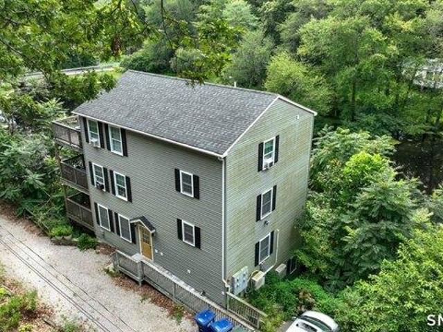 3 bedroom, Ledyard CT 06335 105158982