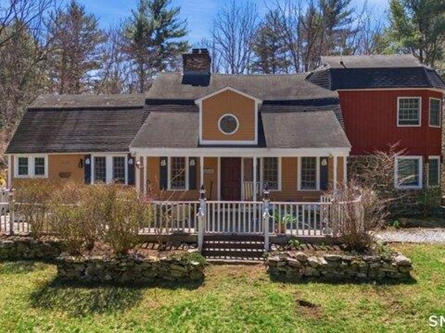 3 bedroom, Ledyard CT 06339 102313622