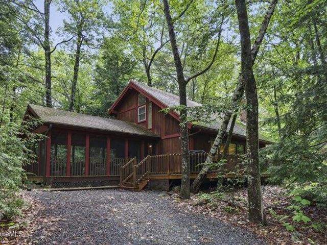3 bedroom, Lee MA 01238 103433565