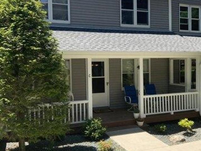 3 bedroom, Lee MA 01238 104192389