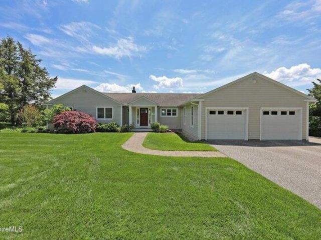 3 bedroom, Lenox MA 01240 104569342