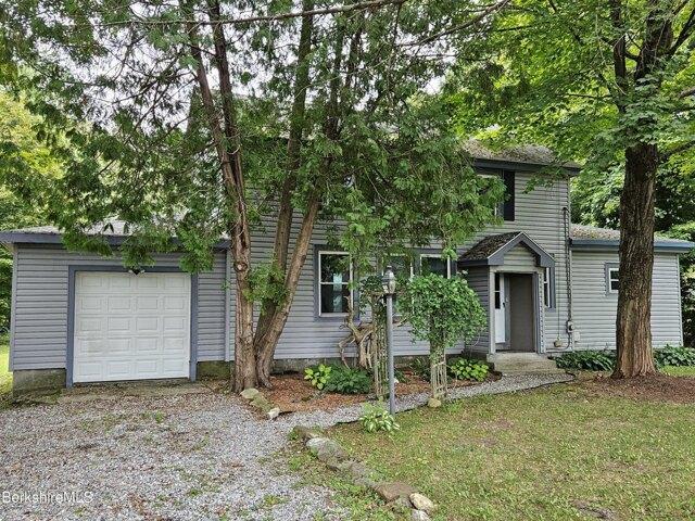 3 bedroom, Lenox MA 01240 104689724