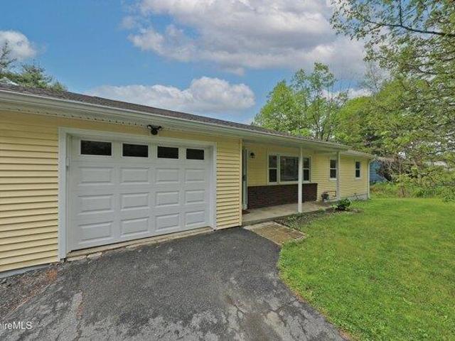 3 bedroom, Lenox MA 01240 103588463