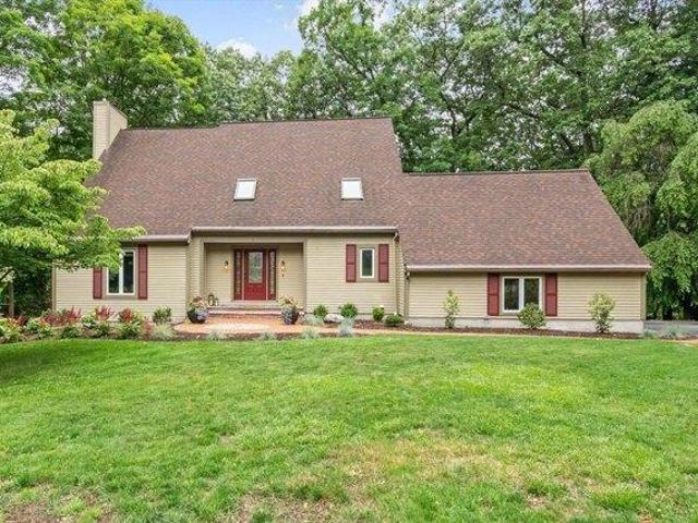 3 bedroom, Leominster MA 01453 104352790