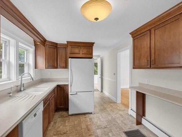 3 bedroom, Leominster MA 01453 105160504
