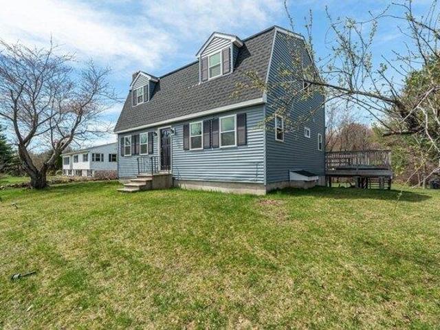3 bedroom, Leominster MA 01453 LS102476588
