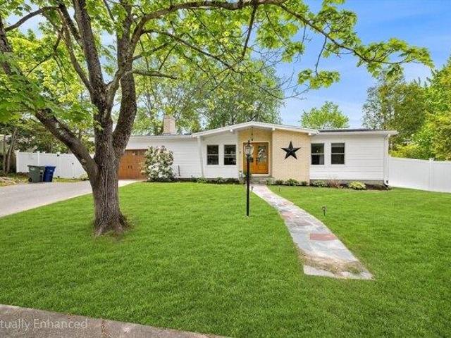 3 bedroom, Leominster MA 01453 LS103126726