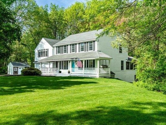 3 bedroom, Litchfield NH 03052 102778759