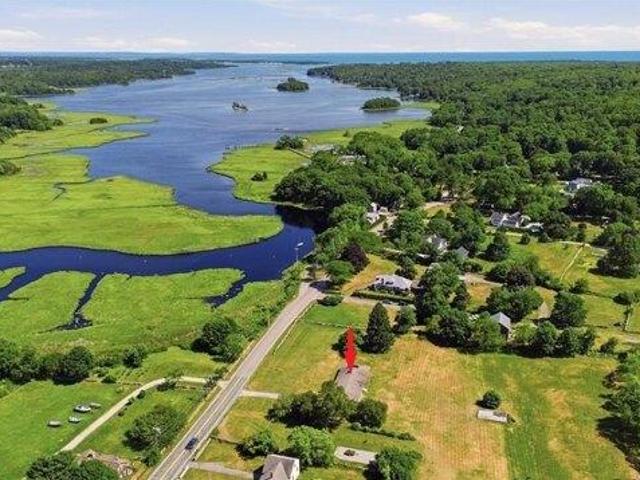 3 bedroom, Little Compton RI 02837 104811491
