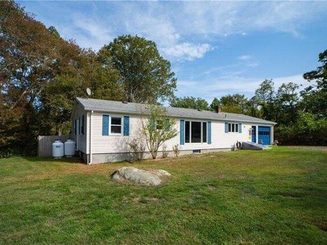 3 bedroom, Little Compton RI 02837 102445519