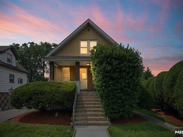 3 bedroom, Little Ferry NJ 07643 104830991