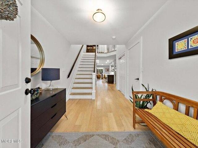 3 bedroom, Little Silver NJ 07739 101857836