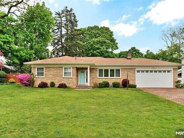 3 bedroom, Little Silver NJ 07739 102256367