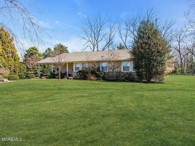 3 bedroom, Little Silver NJ 07739 102280814