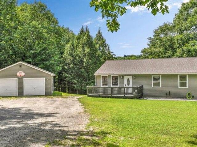 3 bedroom, Livermore ME 04253 105116231