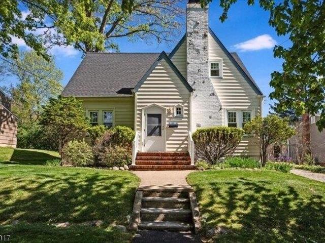 3 bedroom, Livingston NJ 07039 102258598