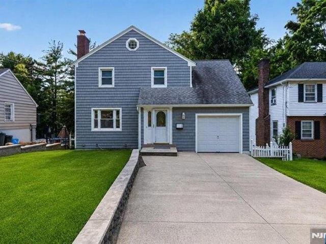 3 bedroom, Livingston NJ 07039 104149850