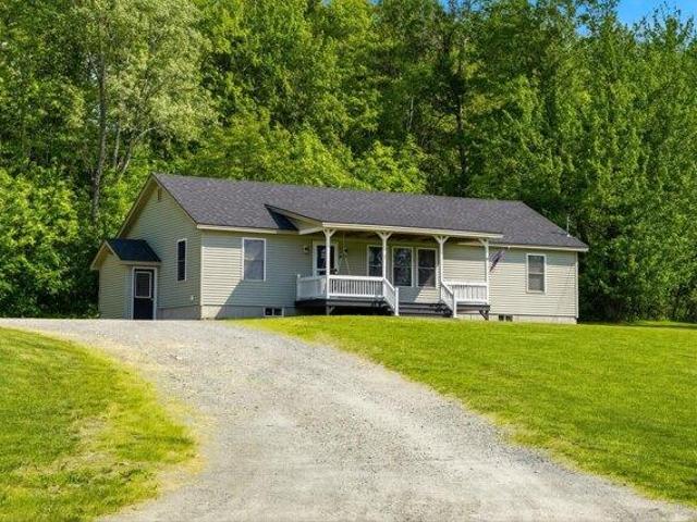 3 bedroom, Lincoln ME 04457 103220938
