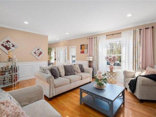 3 bedroom, Lincoln RI 02865 103018243