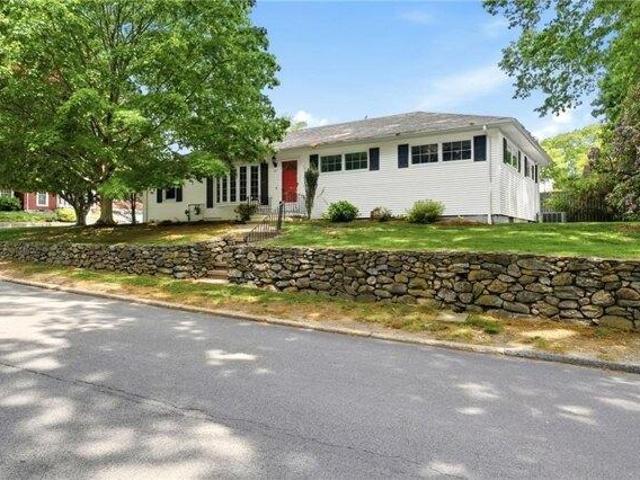 3 bedroom, Lincoln RI 02865 103038055