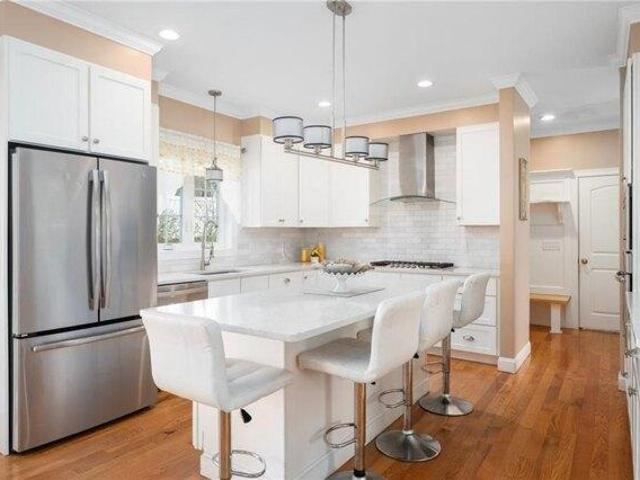 3 bedroom, Lincoln RI 02865 104478773
