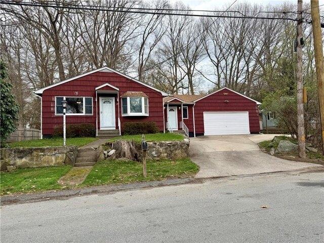3 bedroom, Lincoln RI 02865 LS102633926