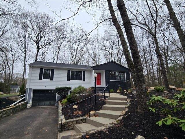 3 bedroom, Lincoln RI 02865 LS103072124