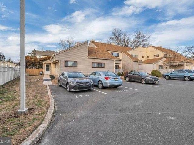 3 bedroom, Lindenwold NJ 08021 102282843