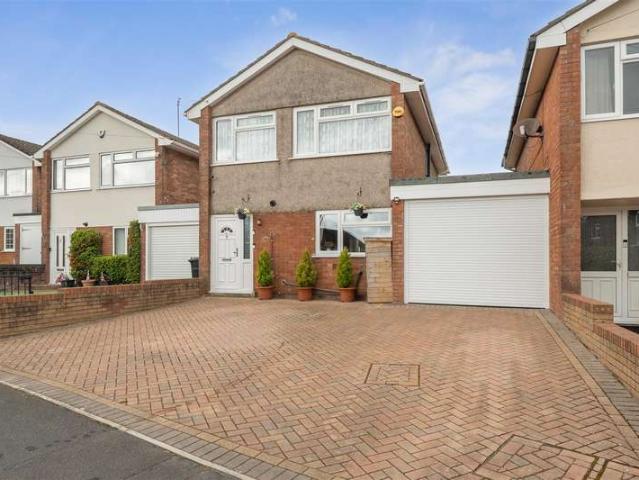 3 Bedroom Link Detached House