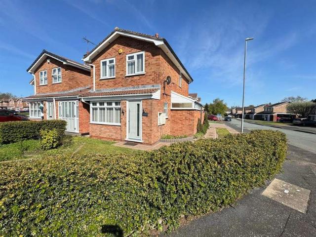 3 Bedroom Link Detached House
