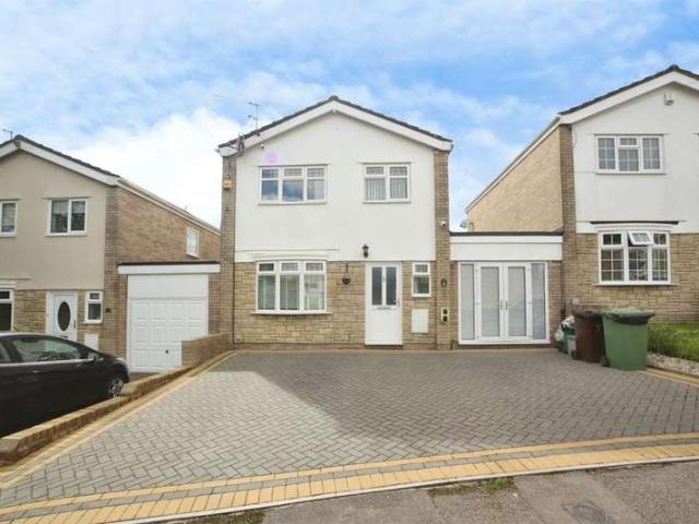 3 Bedroom Link Detached House